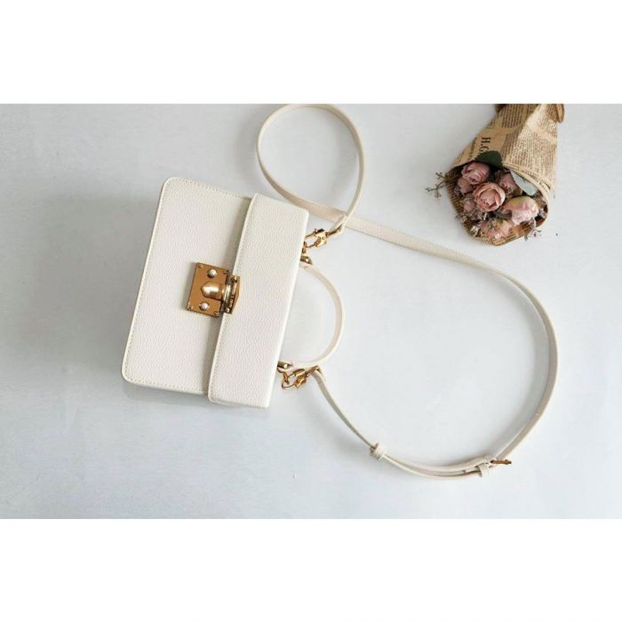 Charles & Keith Classic Push-Lock Màu Trắng Quai Xách CK2-50701030 xách ...